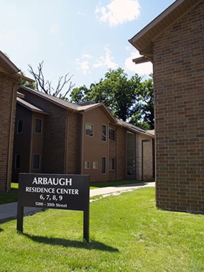 Arbaugh Townhouses, 1200 35th St. | Augustana College